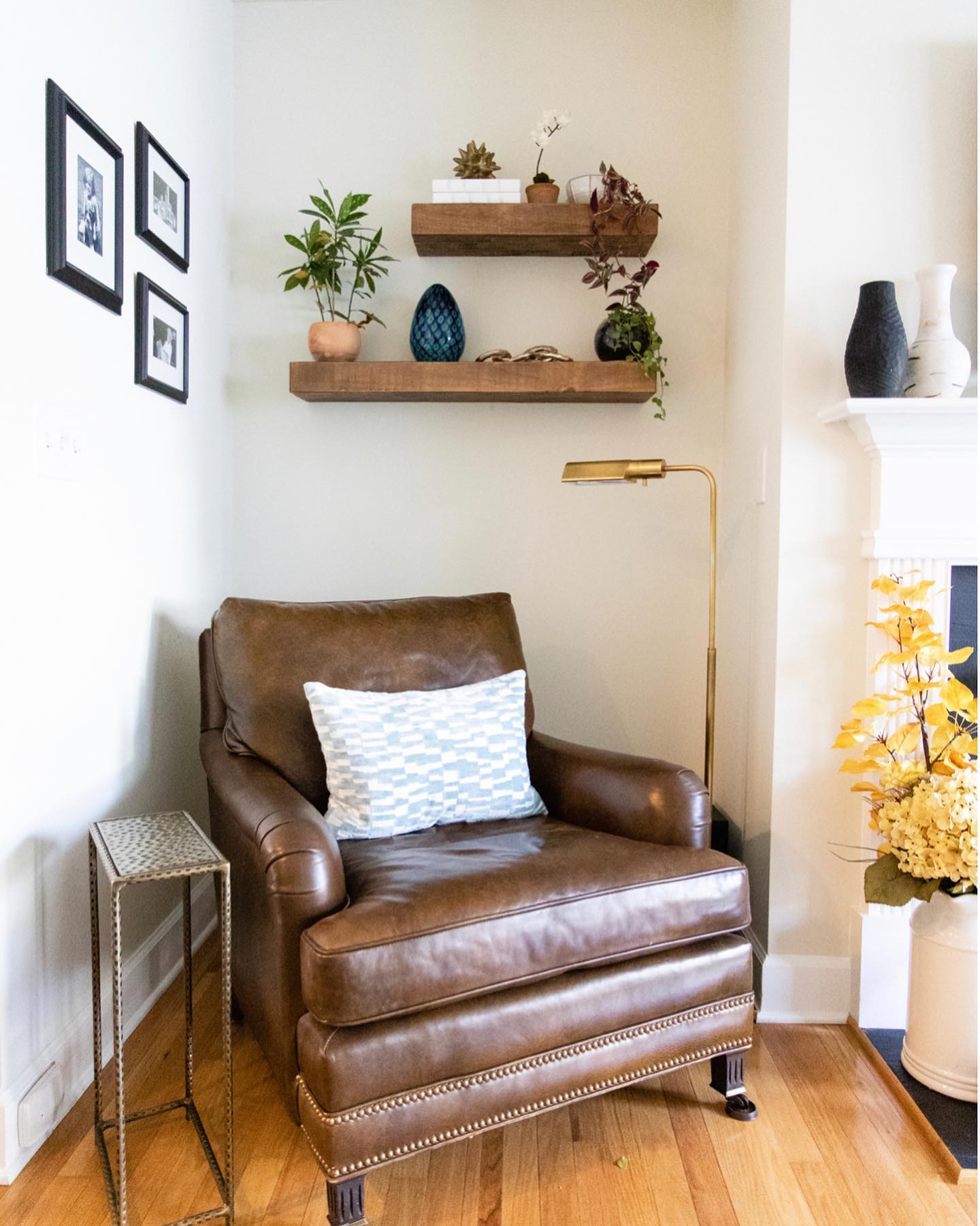 Benjamin Moore French Canvas 1514 | Undertones, Photos, Color Palettes