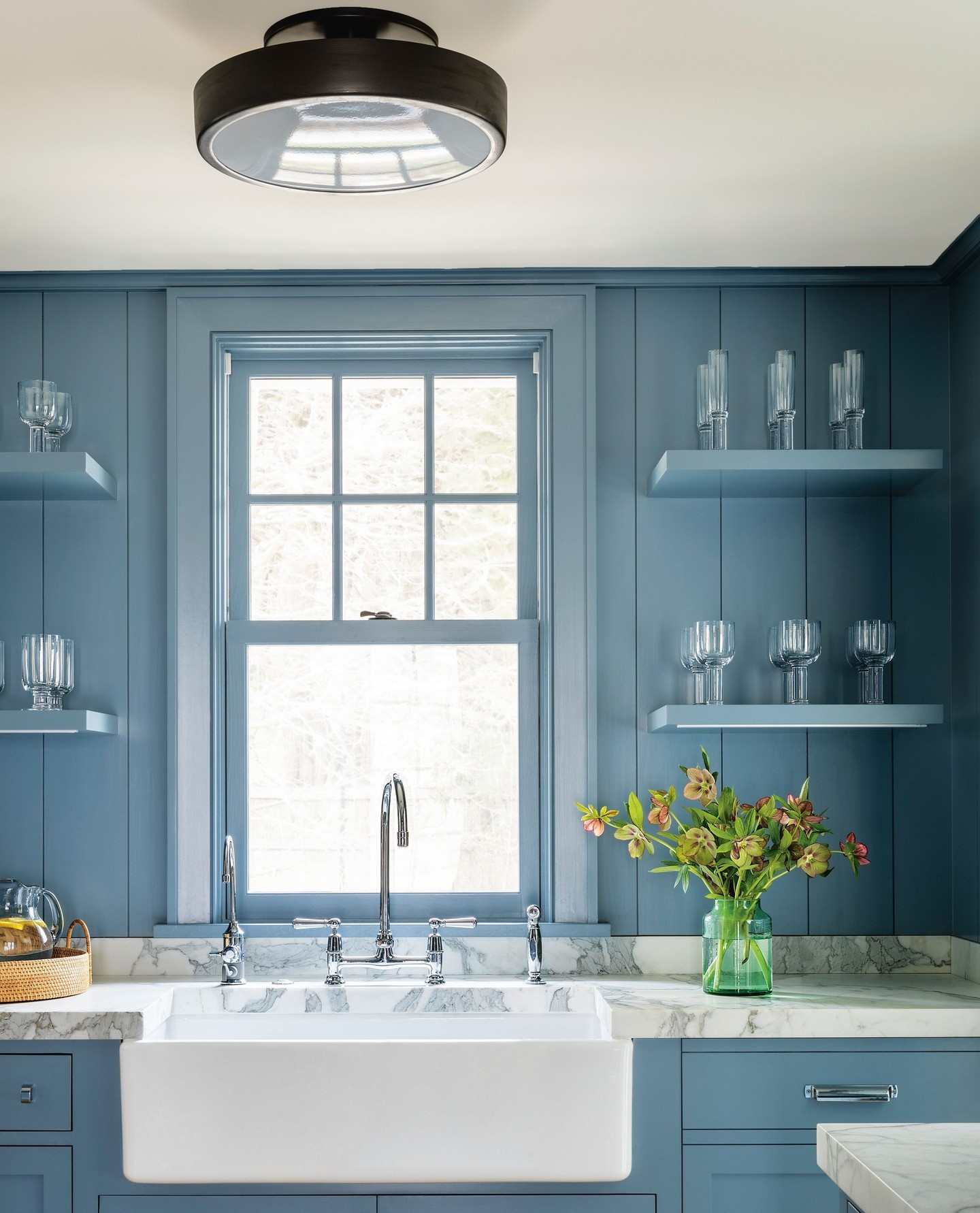 Benjamin Moore Mineral Alloy 1622 | Undertones, Photos, Color Palettes