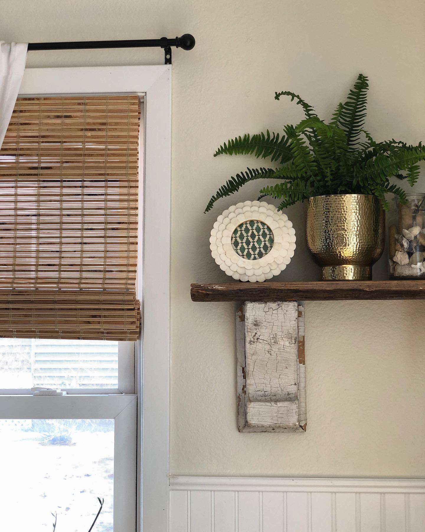Benjamin Moore Old Prairie 2143-50 | Undertones, Photos, Color Palettes