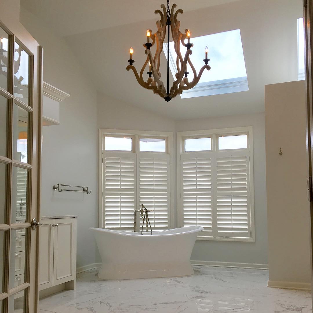 Benjamin Moore Paper White 1590 | Undertones, Photos, Color Palettes