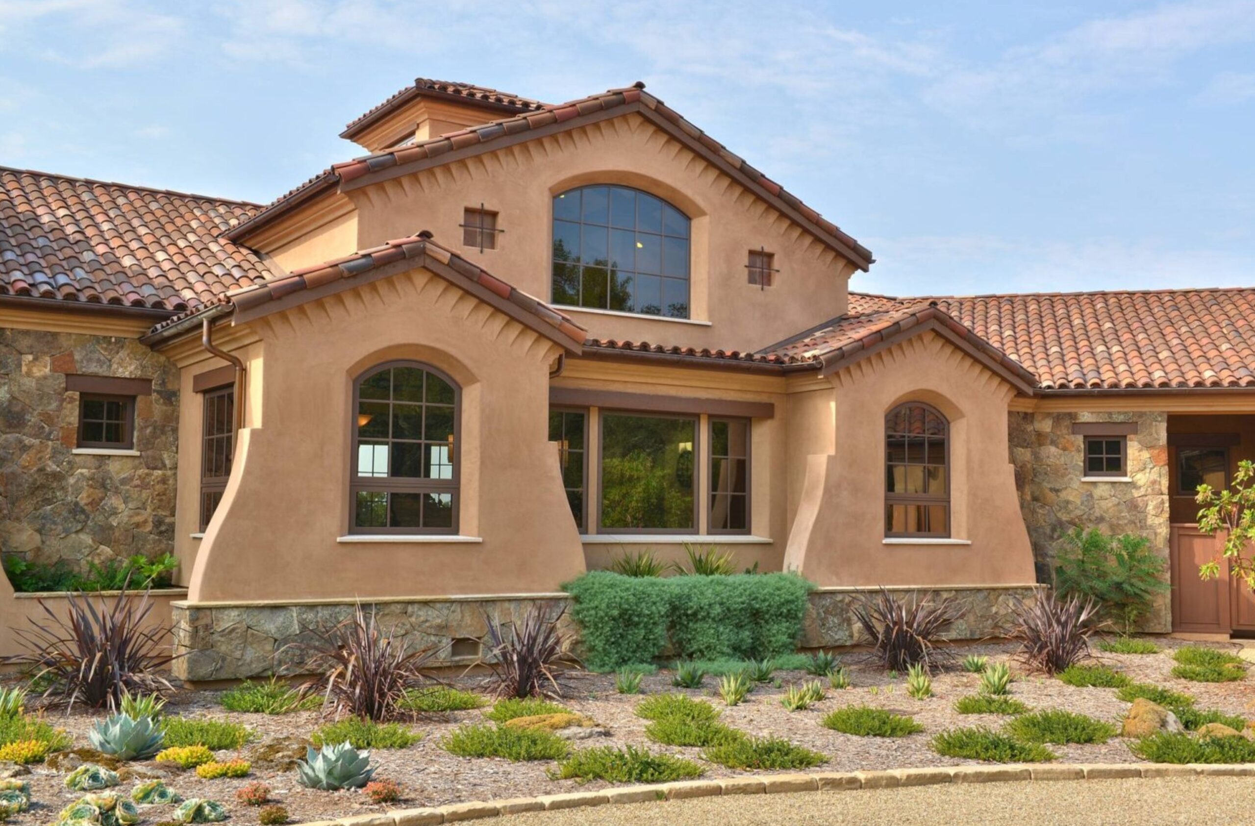 69 Gorgeous Exterior House Colors You'll Love (2026)